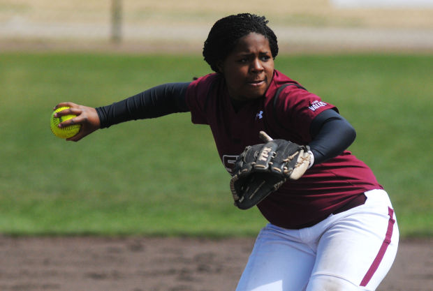 UNI sweeps SIU softball | College Sports | thesouthern.com