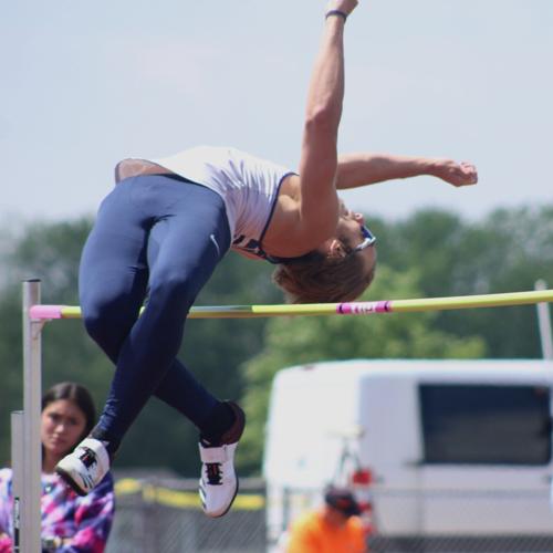 Southern Illinois shows out at Mascoutah track sectional | Latest ...