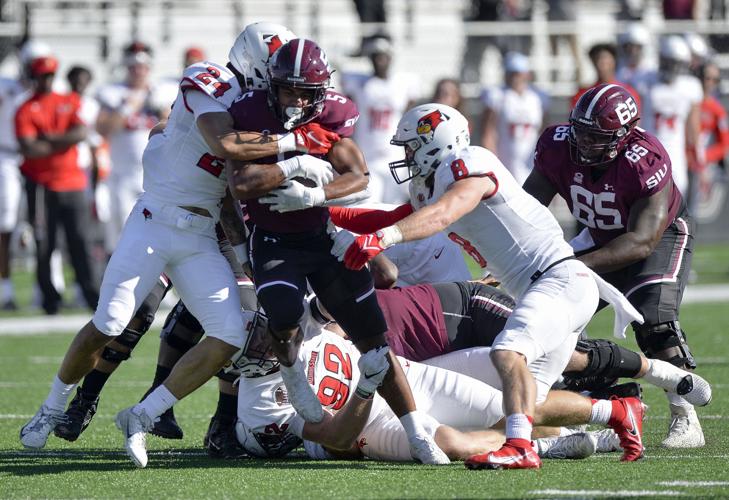 Salukis put 35 straight points on Illinois State, win MVFC opener ...