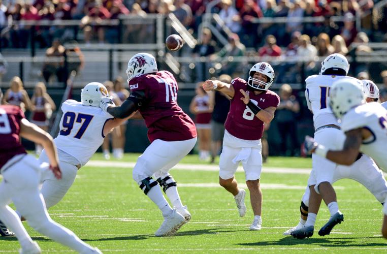 SIU Football | Salukis cruise over Western Illinois, Baker sets record ...