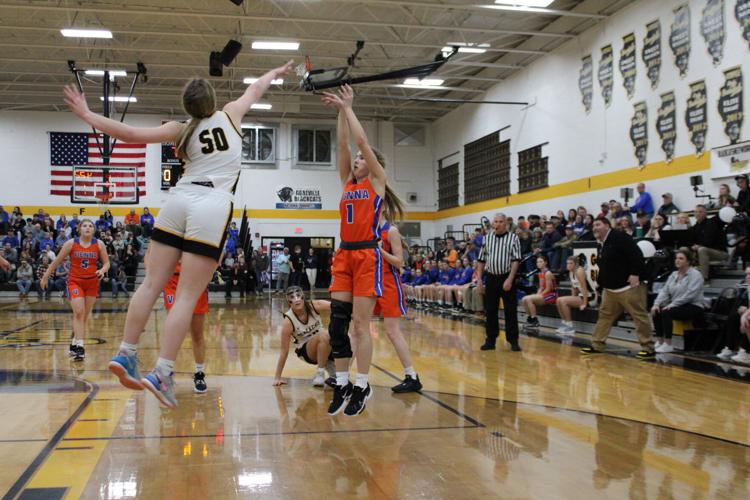 Compton breaks 33-year-old scoring record in win | Latest Headlines ...