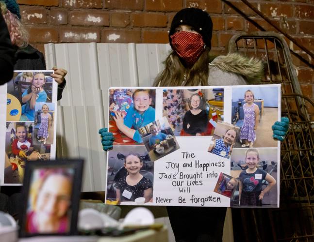 Watch Now: Williamson County residents gather to honor life of 11-year ...