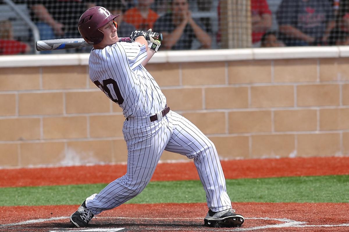 Photos: Baseball regional Du Quoin vs Benton