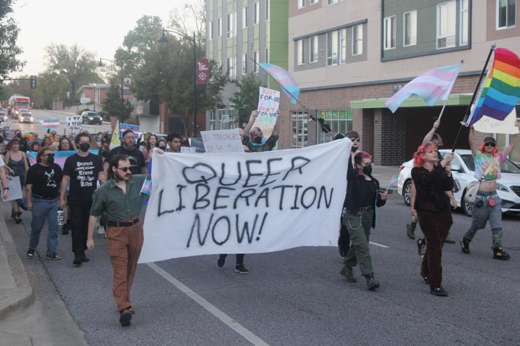 Conservative speaking event goes on amid protests outside | Latest ...