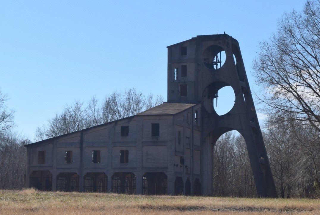2016's top 10 architectural Wonders of Southern Illinois: Giving area ...