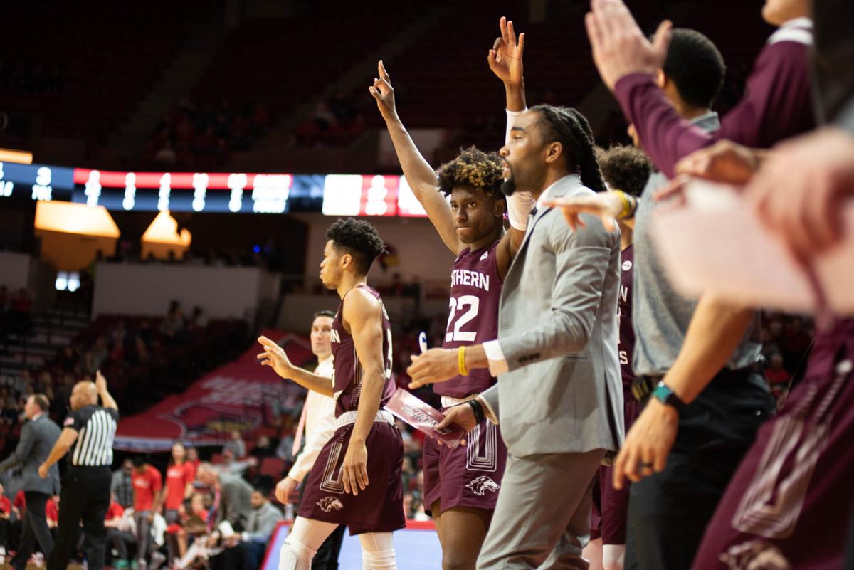 SIU Men's Basketball | Domask's back-to-back 3s put Salukis up for good ...