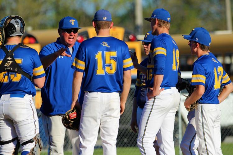 Prep Baseball | Cole wins pitching duel to keep Zeigler-Royalton ...