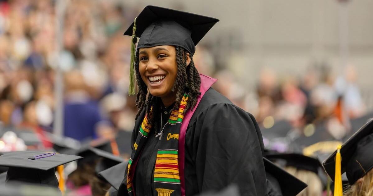 Nearly 2,100 students will be honored at SIU Carbondale’s commencement ...