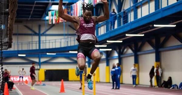 Saluki tracksters perform well at Don DeNoon Invite | Latest Headlines ...