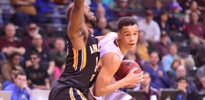 Salukis land 6-6 juco guard Jonathan Wiley for 2016-17 | Sports ...