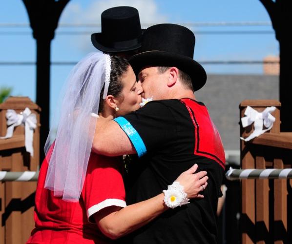 Popeye, Olive Oyl get hitched! | Local News | thesouthern.com