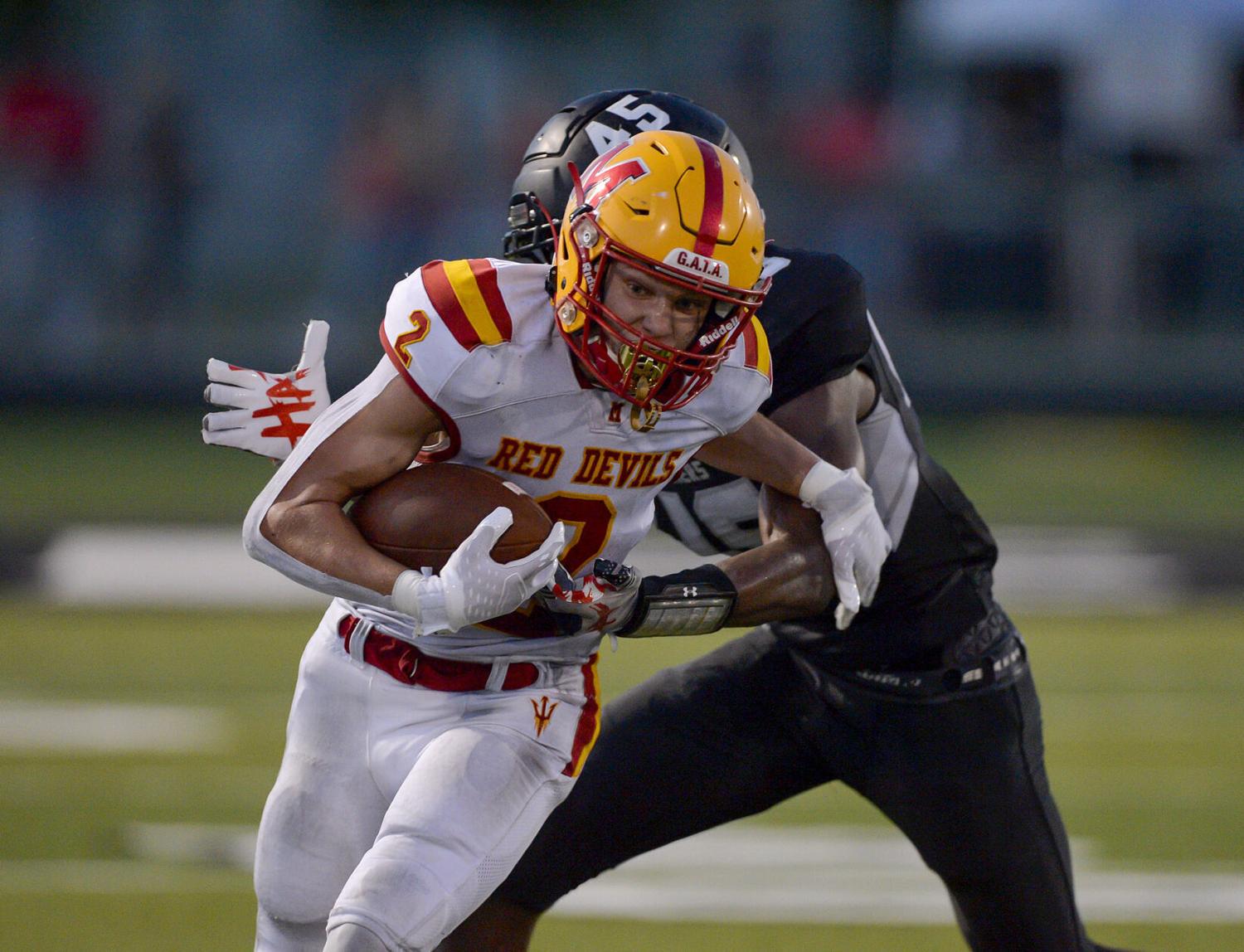Football | Carbondale-Murphysboro, Benton-Carterville meet | High ...