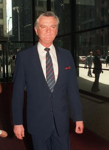 Illinois's 36th governor Dan Walker dead at 92 | Local News ...