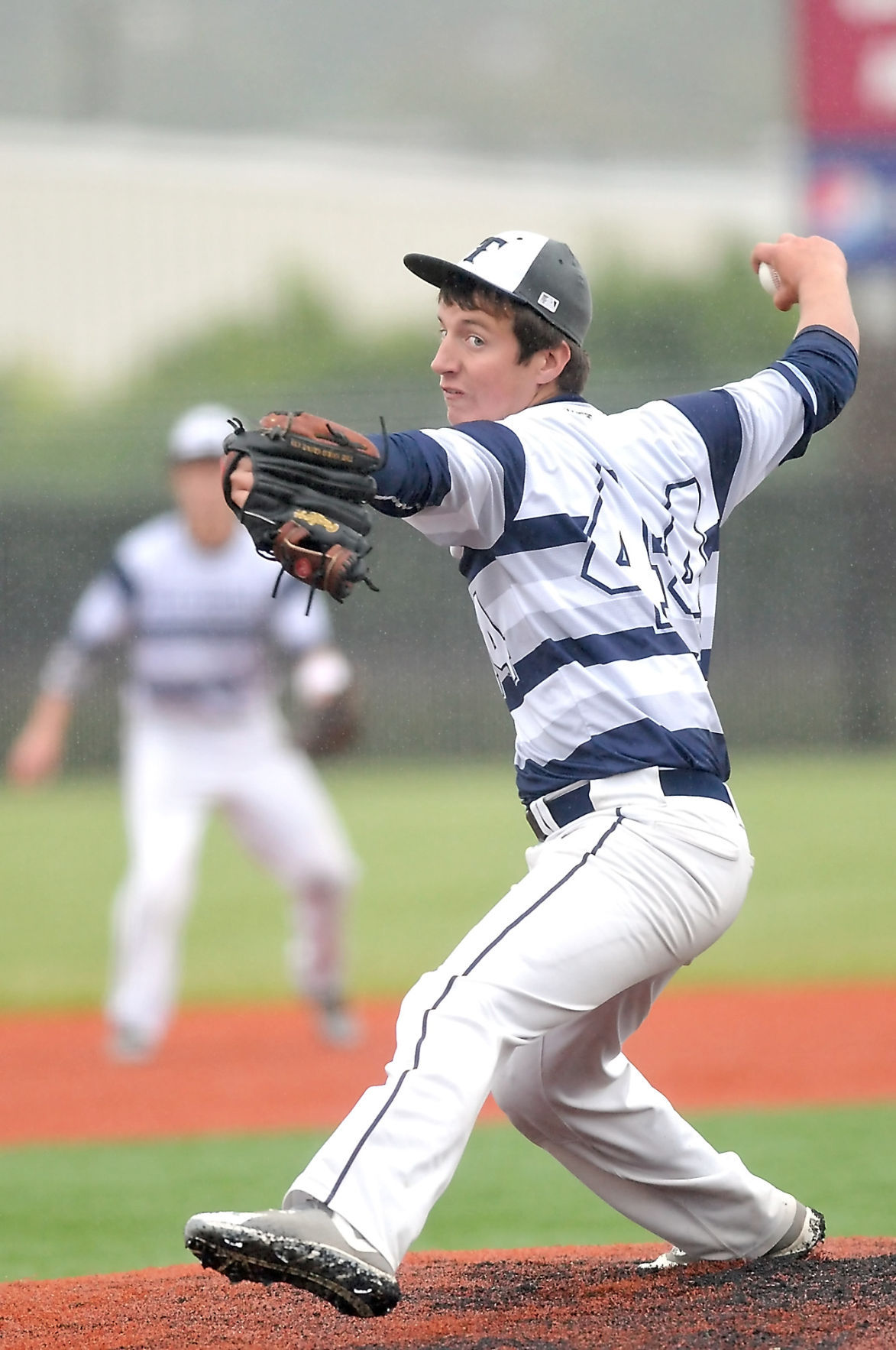 Benton advances to regional final with big inning | Benton High School ...