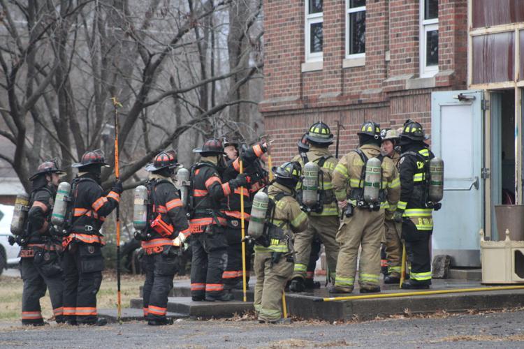 Crews respond to fire at abandoned school building in Herrin | Latest ...