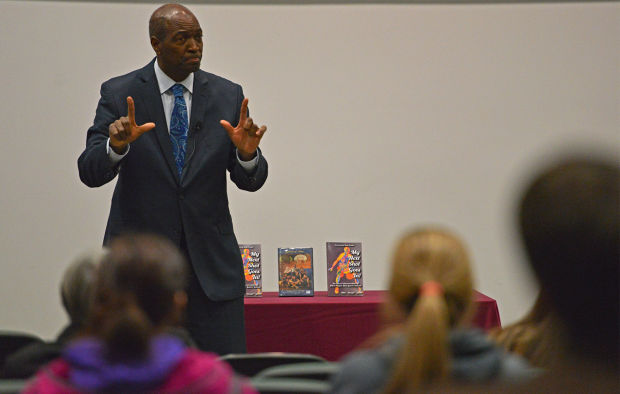 SIU Hall of Famer, Mike Glenn, releases fifth book | Local News ...