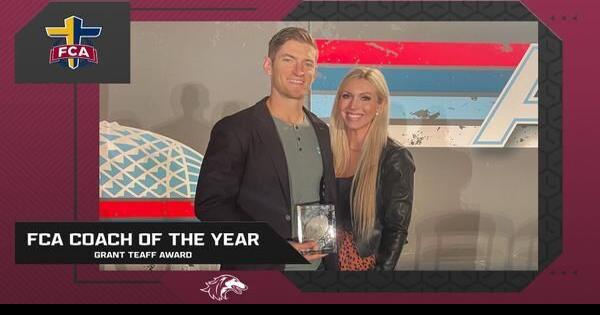 Hill receives FCA Grant Teaff Coach of the Year Award | Sports ...