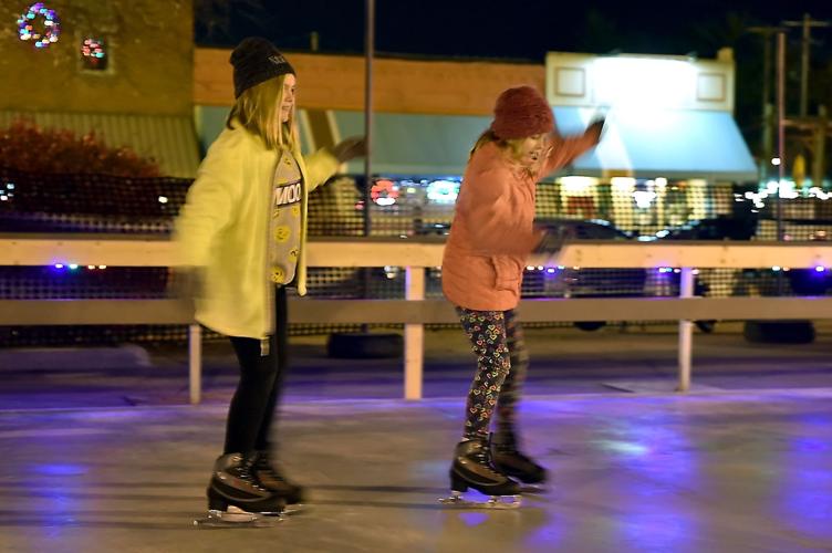 Ice skating rink opens in downtown Carbondale | Carbondale ...