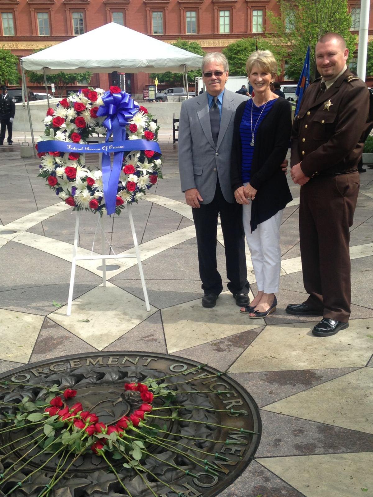 Remembering the fallen: Marion prison guard honored during memorial ...