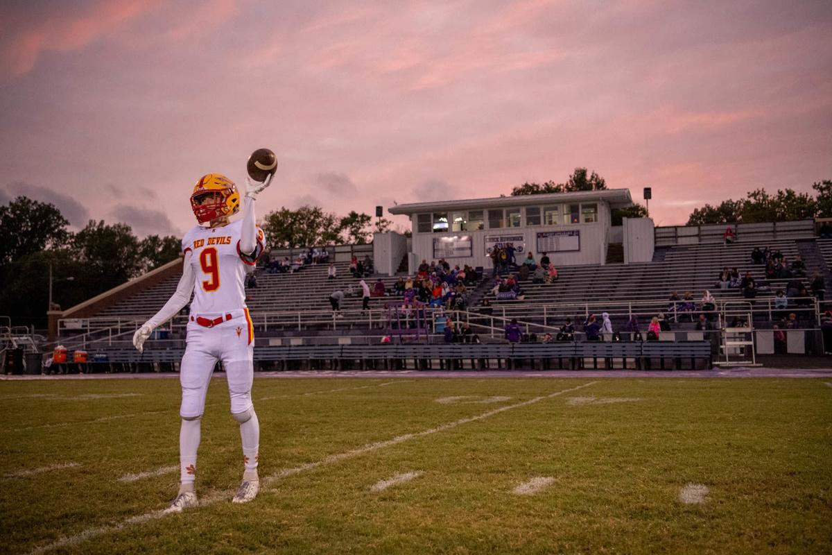 Prep Football | Murphysboro downs Harrisburg to become playoff-eligible ...