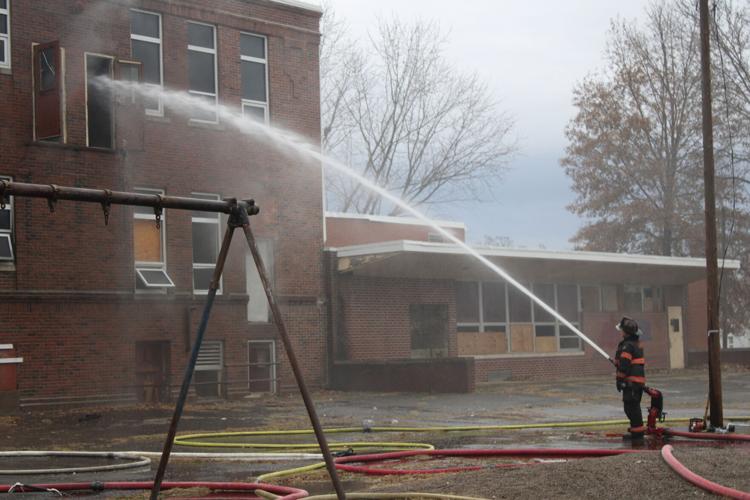 Crews respond to fire at abandoned school building in Herrin | Latest ...