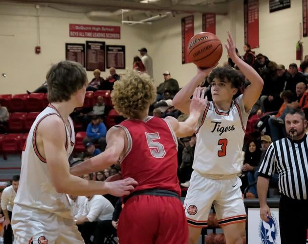 Boys Basketball | Herrin moves to 3-0 after defeating West Frankfort at ...