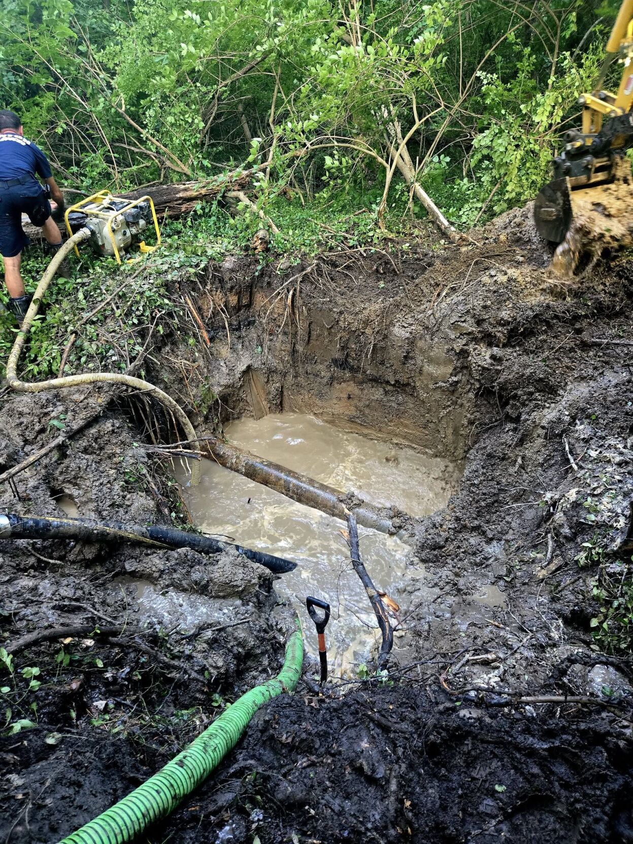 Benton crews repair major overnight water main break | Latest Headlines ...