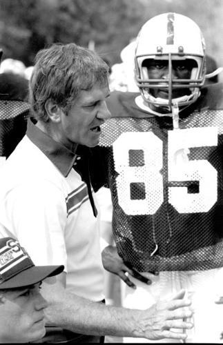 Rey Dempsey is SIU’s 2023 Homecoming grand marshal | SIU | thesouthern.com