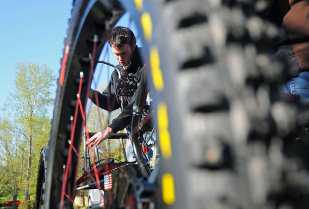 Moonbuggy racers | Latest Headlines | thesouthern.com