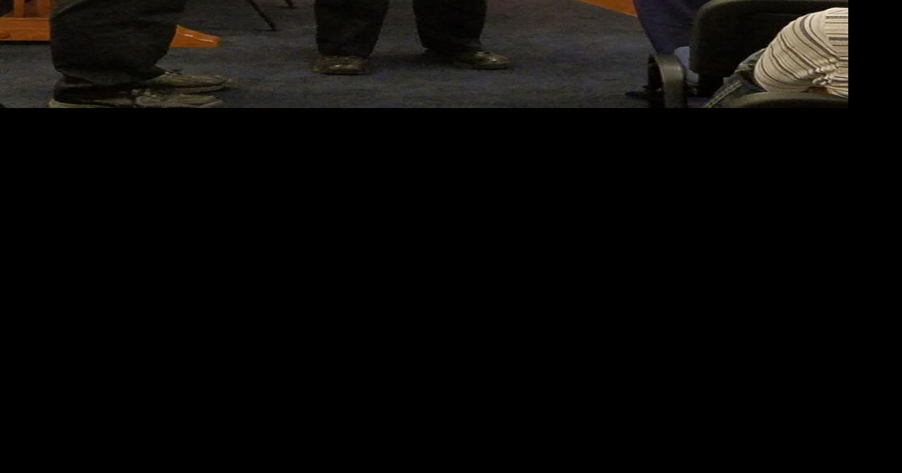 Carterville clerk swears in new deputy chief of police | Local News ...