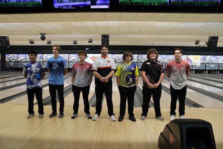Herrin wins IHSA Bowling Sectionals | Latest Headlines | thesouthern.com
