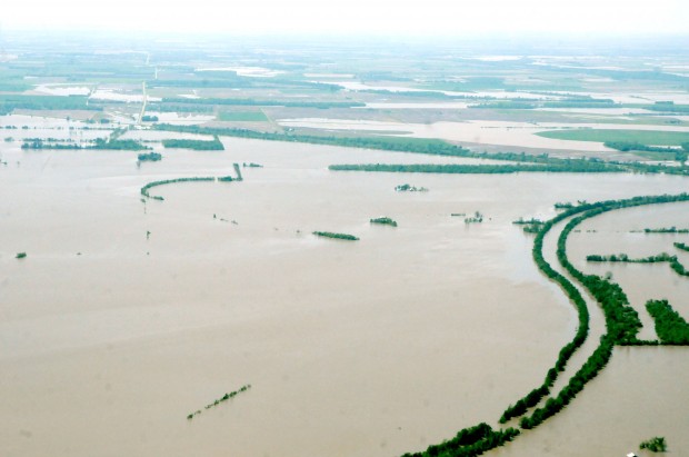 Levee blast eases threat on Cairo | Local News | thesouthern.com