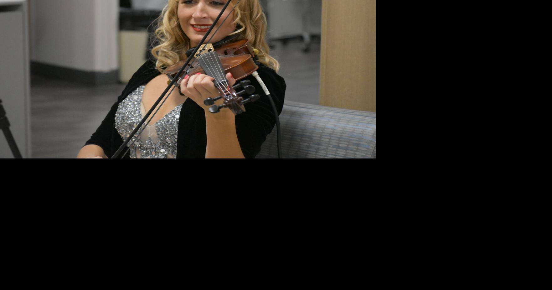Metropolis violinist serenades patients at Paducah cancer center ...