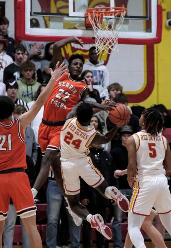 Boys Basketball | Harrison making impact as defender for Herrin ...