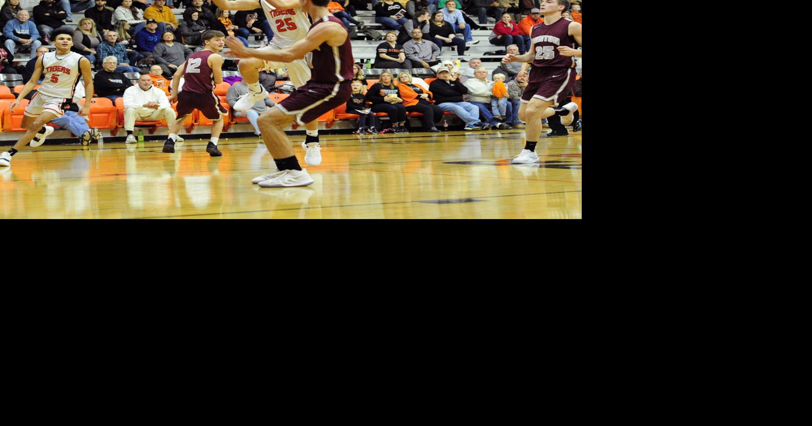 Boys Basketball | Herrin boys deal Benton first loss | High School ...