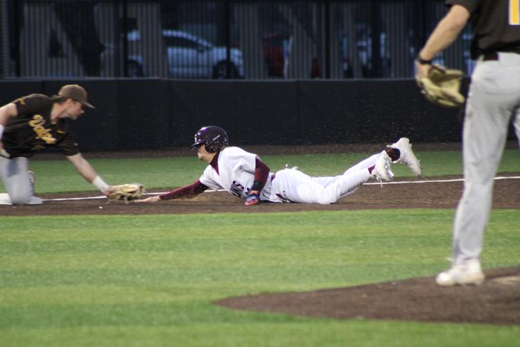 Salukis down Valparaiso to open MVC play | Latest Headlines ...