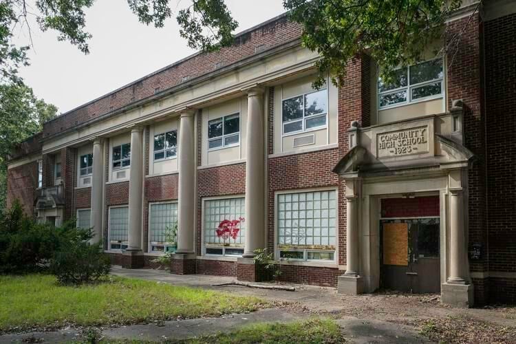 Community says goodbye to historic 101-year-old school building ...
