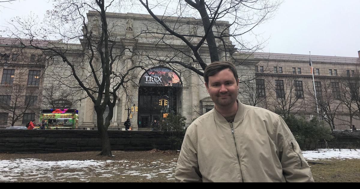 SIU geology professor creates NYC museum exhibit on mineral evolution ...