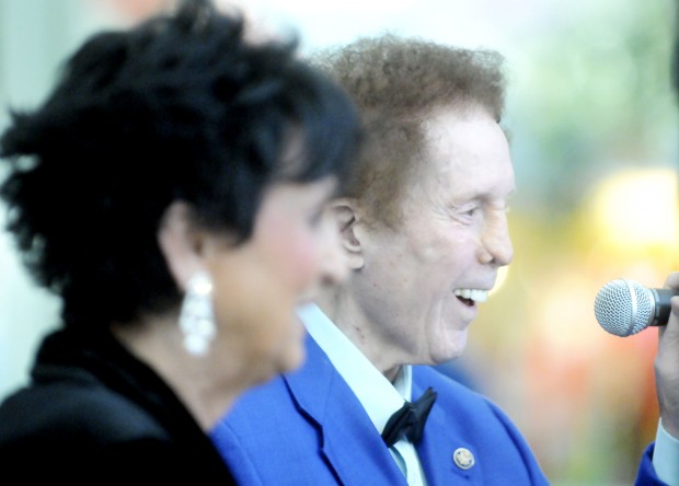 Ken Gray opens presidential museum at mall | Latest Headlines ...