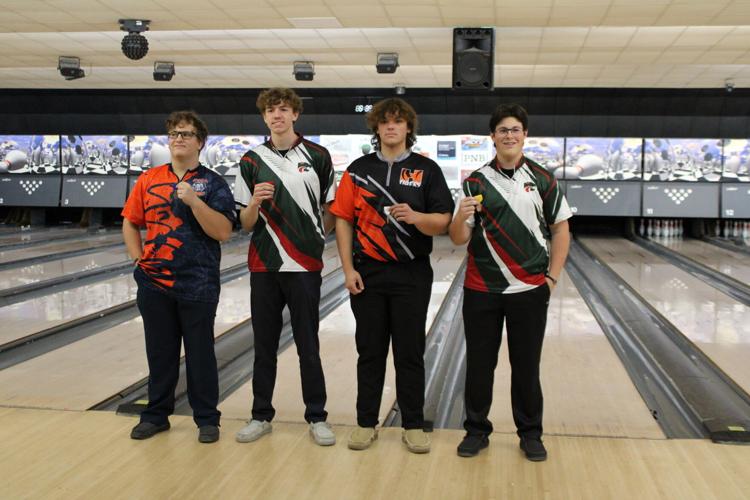 Herrin wins IHSA Bowling Sectionals | Latest Headlines | thesouthern.com