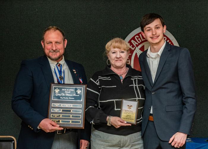 Susan Walch-Pimentel gets the Going the Distance Award from the Boy ...