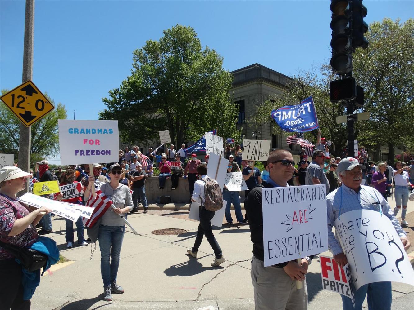 Illinois preparing for massive contact-tracing project