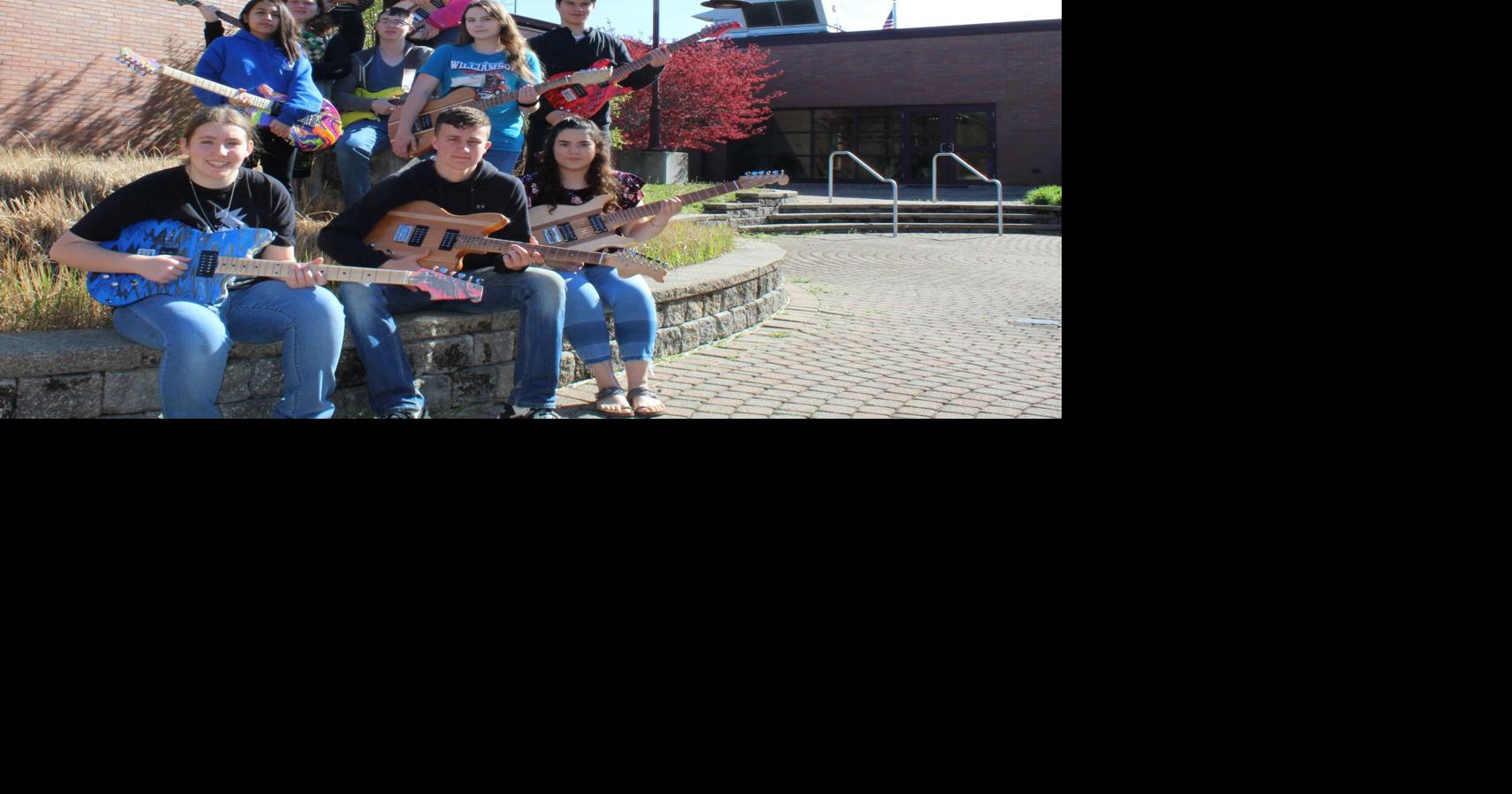 Cobden High School students get hands-on lessons in art, STEM with ...