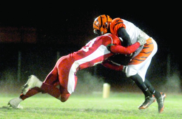 Herrin crushed by Effingham | Sports | thesouthern.com