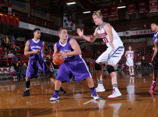 West Frankfort holds off Harrisburg at home | Frankfortcommunity ...
