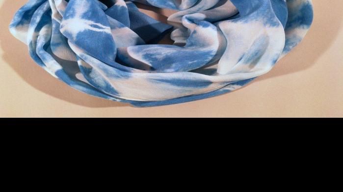 Hang Around | Isis | thesouthern.com