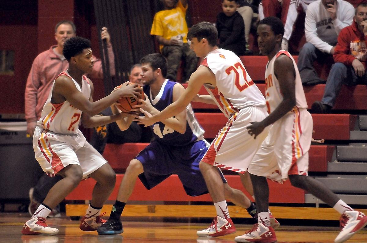 Murphysboro improves to 24-3 with win over Harrisburg | Boys Basketball ...