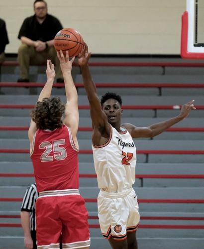 Boys Basketball | Herrin moves to 3-0 after defeating West Frankfort at ...
