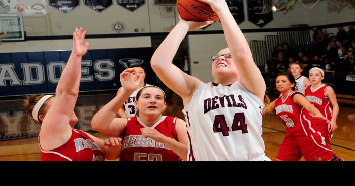 Sesser-Valier-Waltonville gets past West Frankfort | High School Sports ...