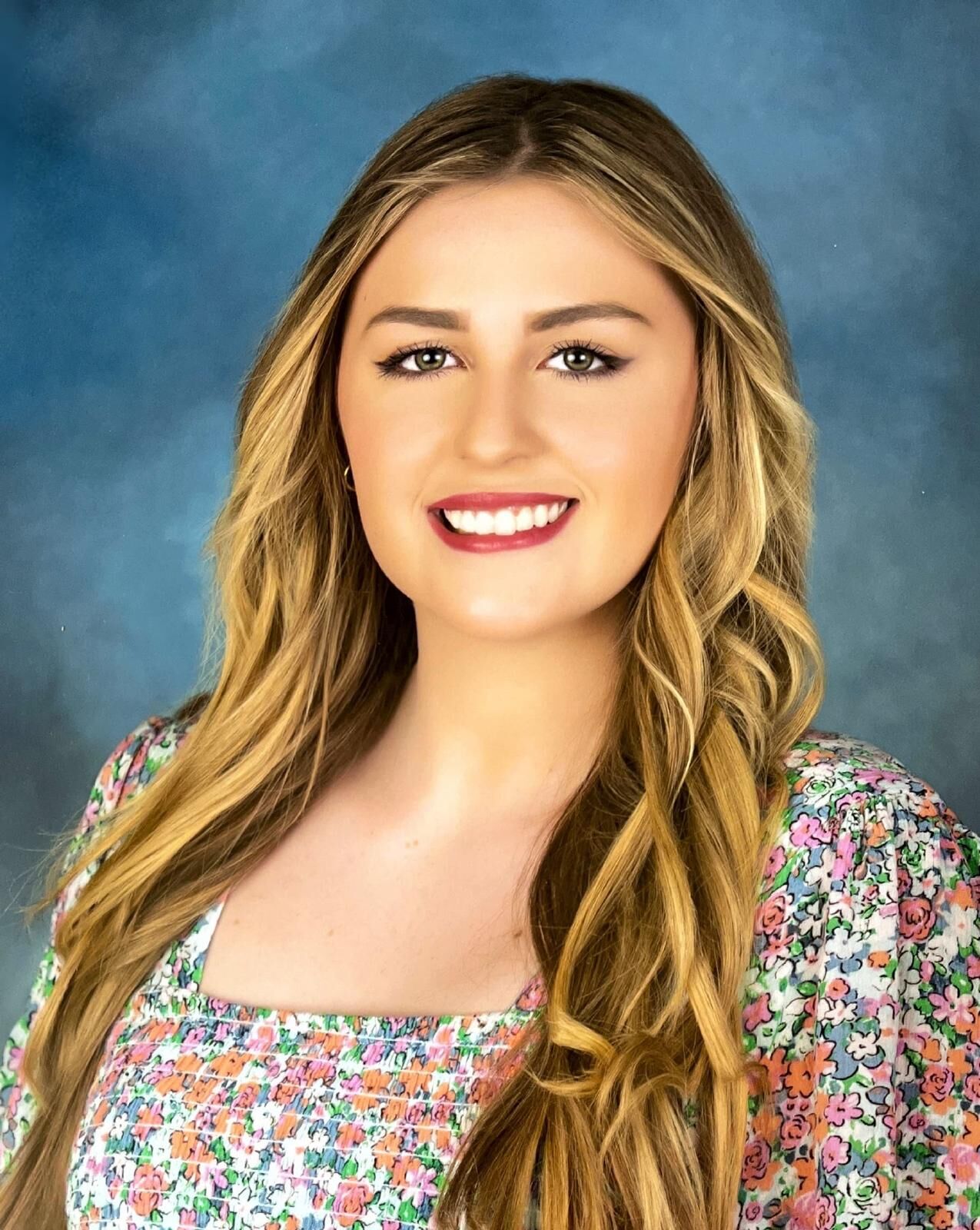 Twelve Southern Illinoisans compete for the title of Miss HerrinFesta ...